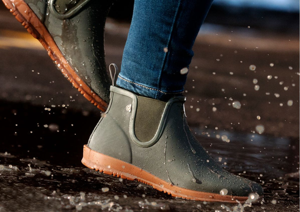 Bogs Women's Sweetpea Chelsea Boot Sage Green – Sole Central